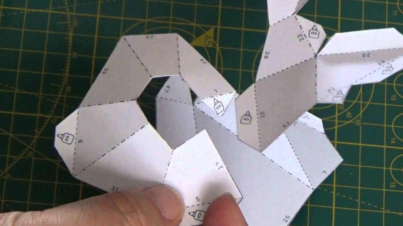 Papercraft Come Creare Con La Carta Splendidi Oggetti In 3D
