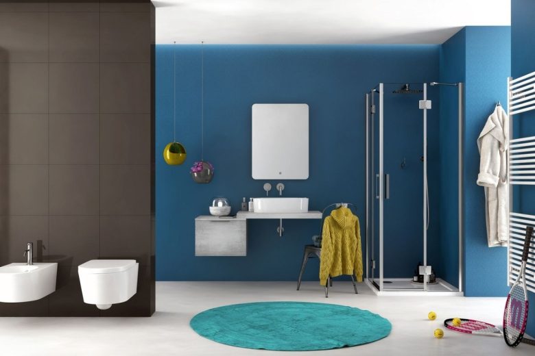 Bagno pareti color cobalto: idee e consigli per l'uso