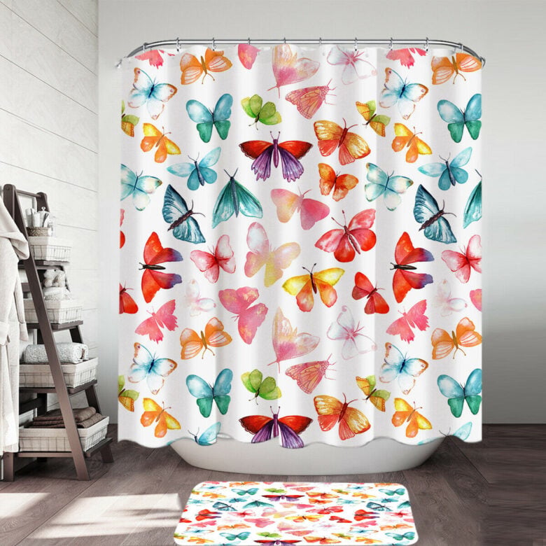 Tende colorate per bagno: abbinamenti e stili ideali