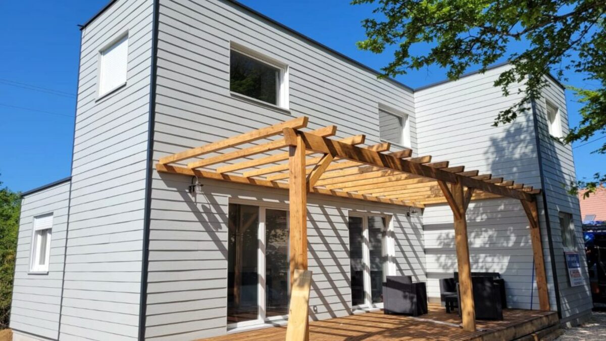 Hop House by Garadavaud, l’alloggio modulare in legno che si monta in ...